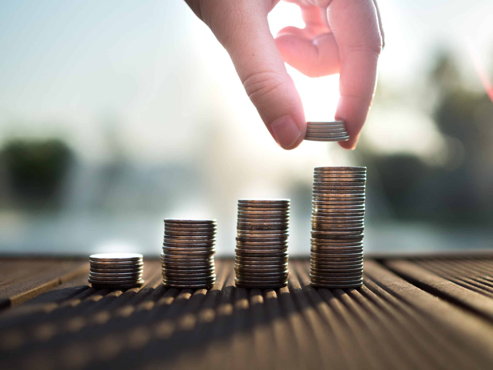 12 Financial Traps Retirees on a Fixed Income Often Miss - My Investing ...